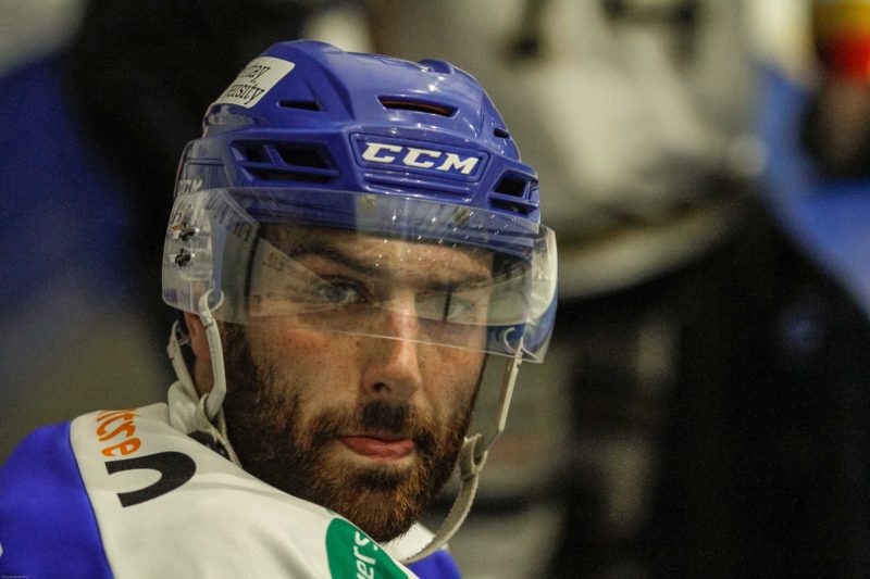 Five things we learned this weekend: Feeding the goat | British Ice Hockey