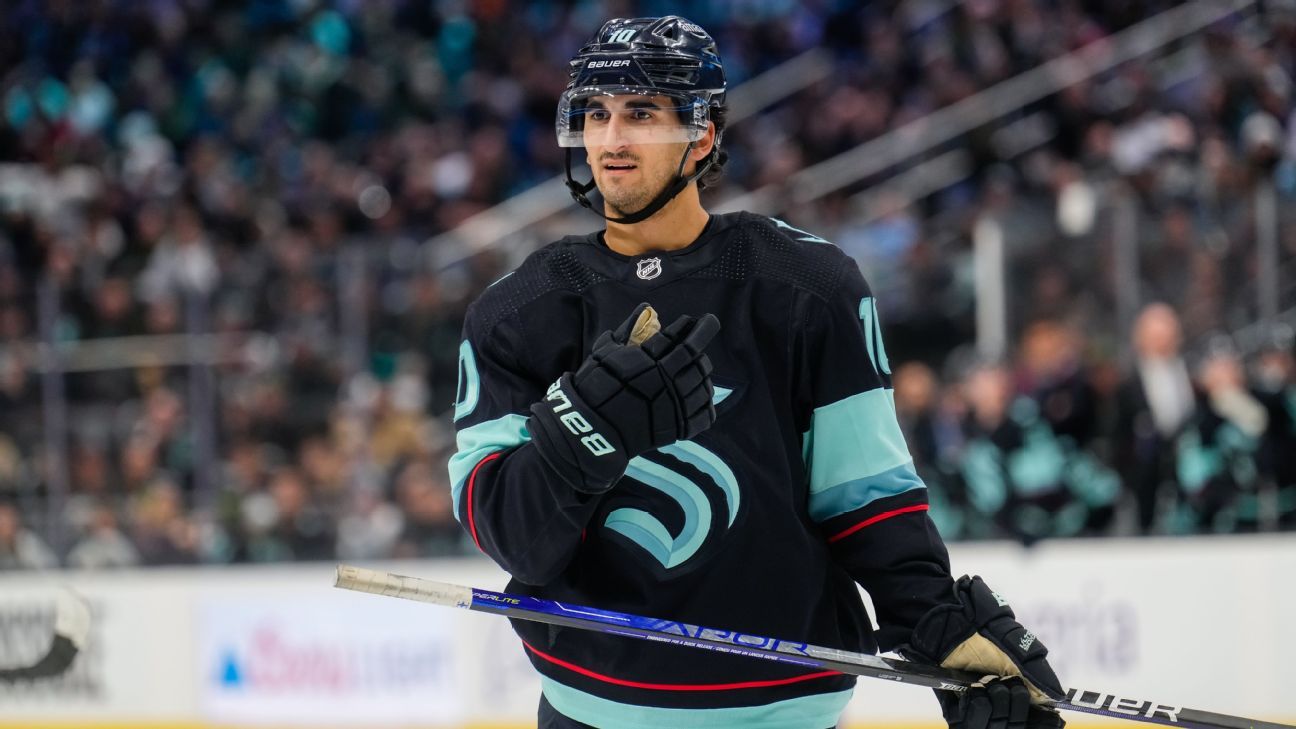 Who are the finalists for the 2023 Calder Memorial Trophy for NHL ...